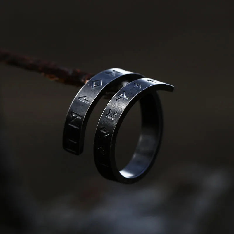 Twisted Design Elder Futhark Norse Viking Ring | Black & Silver – Paganheim